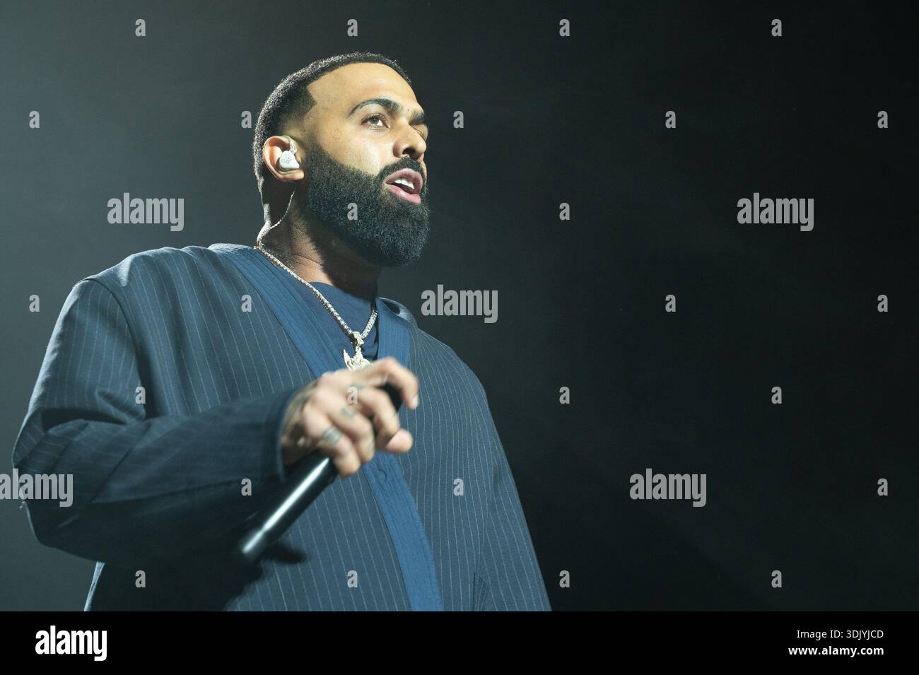 Recording artist Eladio Carrion performs during his Don KBRN World Tour ...