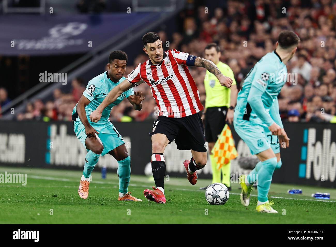 (L-R) Geny Catamo (SportingCP), Yuri Berchiche (Bilbao), JANUARY 28 ...