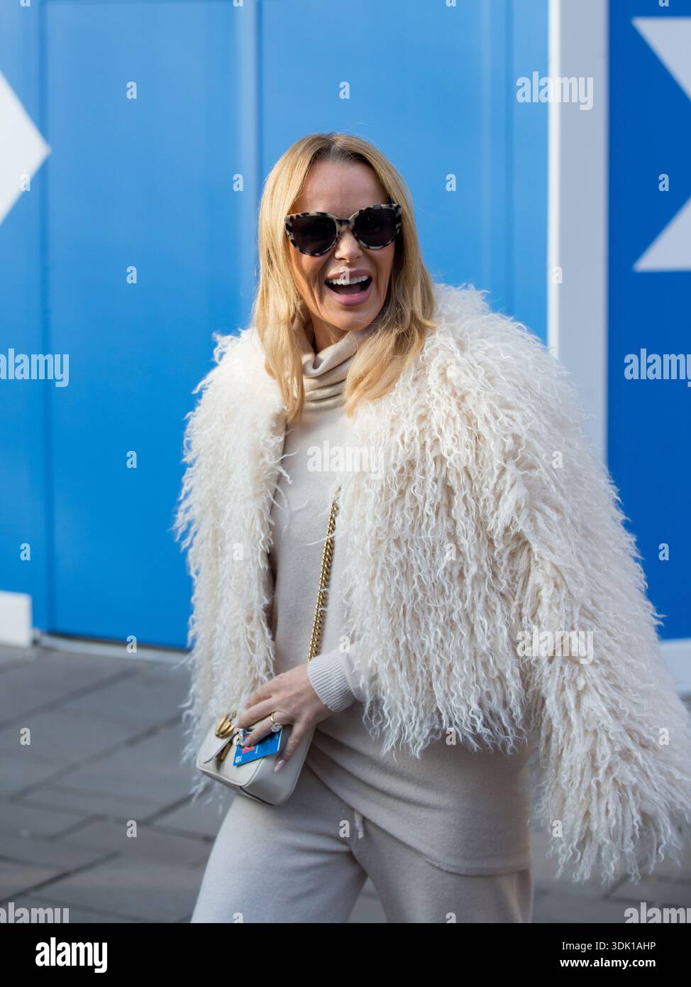 London, England, uk 29th Jan 2026 Amanda Holden looks stunning in a ...