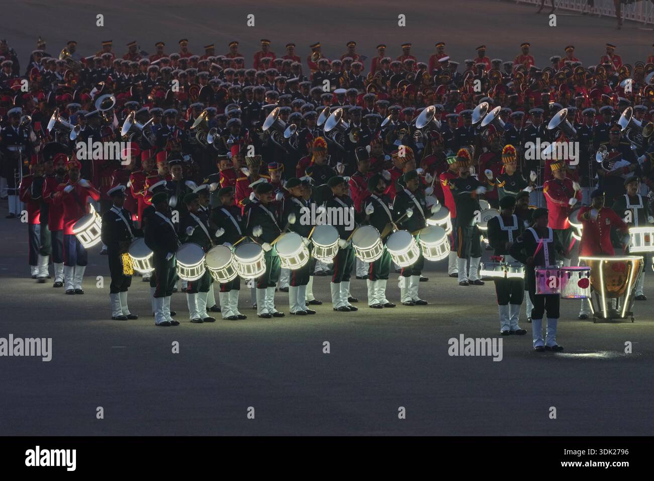 Soldiers from the Indian defense military bands perform during the ...