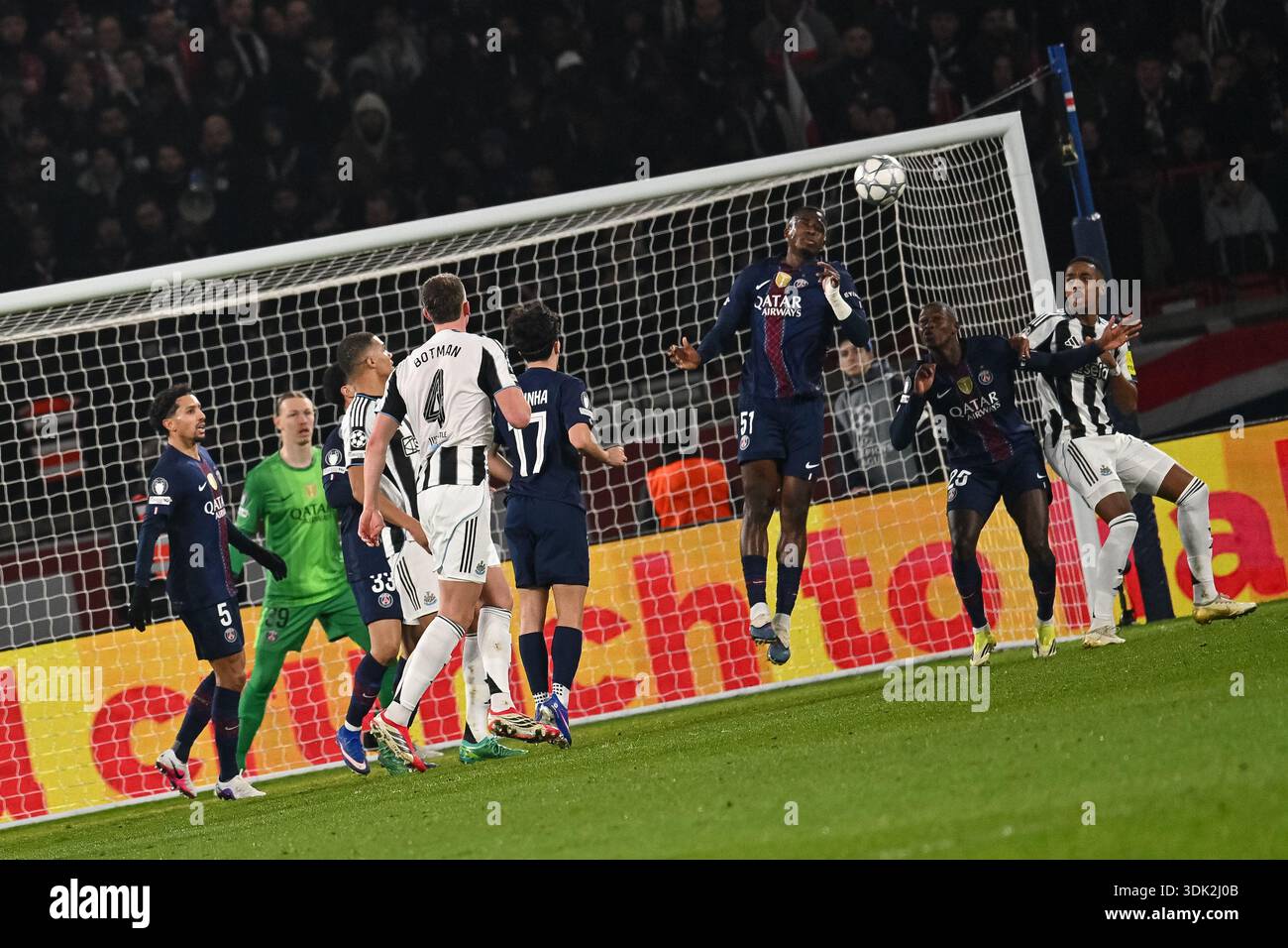 PSG and Newcastle draw in Champions League match at Parc des Princes on ...