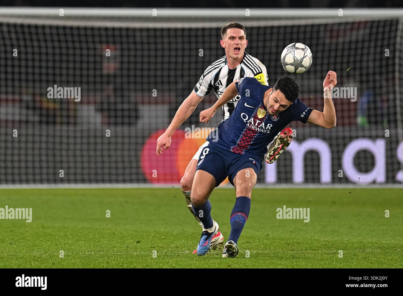 PSG and Newcastle draw in Champions League match at Parc des Princes on ...