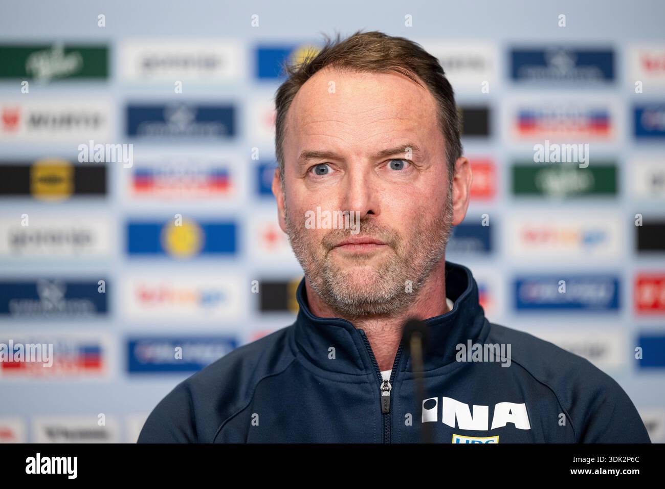 29 January 2026, Denmark, Silkeborg: Dagur Sigurdsson, coach of Croatia ...