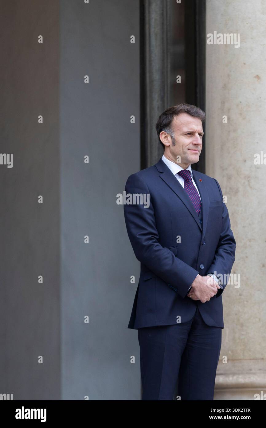 Emmanuel Macron welcomes Robert Fico, Prime Minister of the Slovak ...