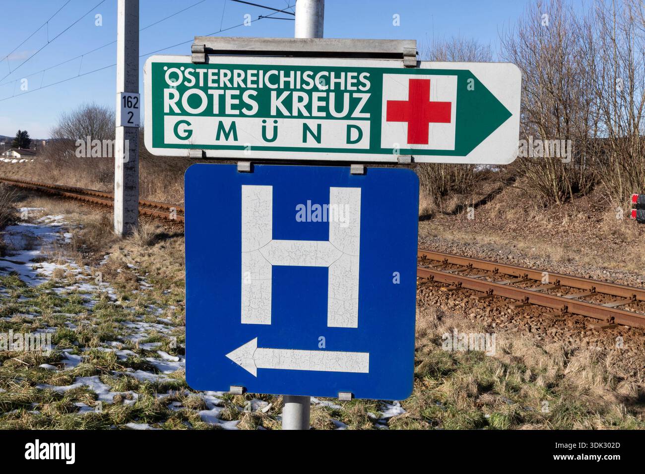 österreichsiches rotes kreuz hi-res stock photography and images - Alamy