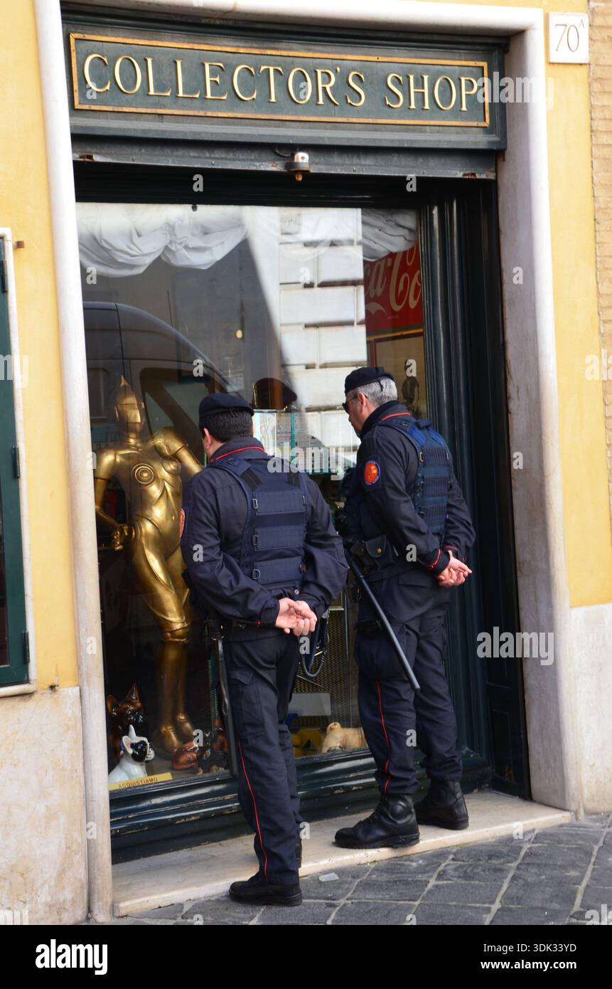 Law stand hi-res stock photography and images - Alamy