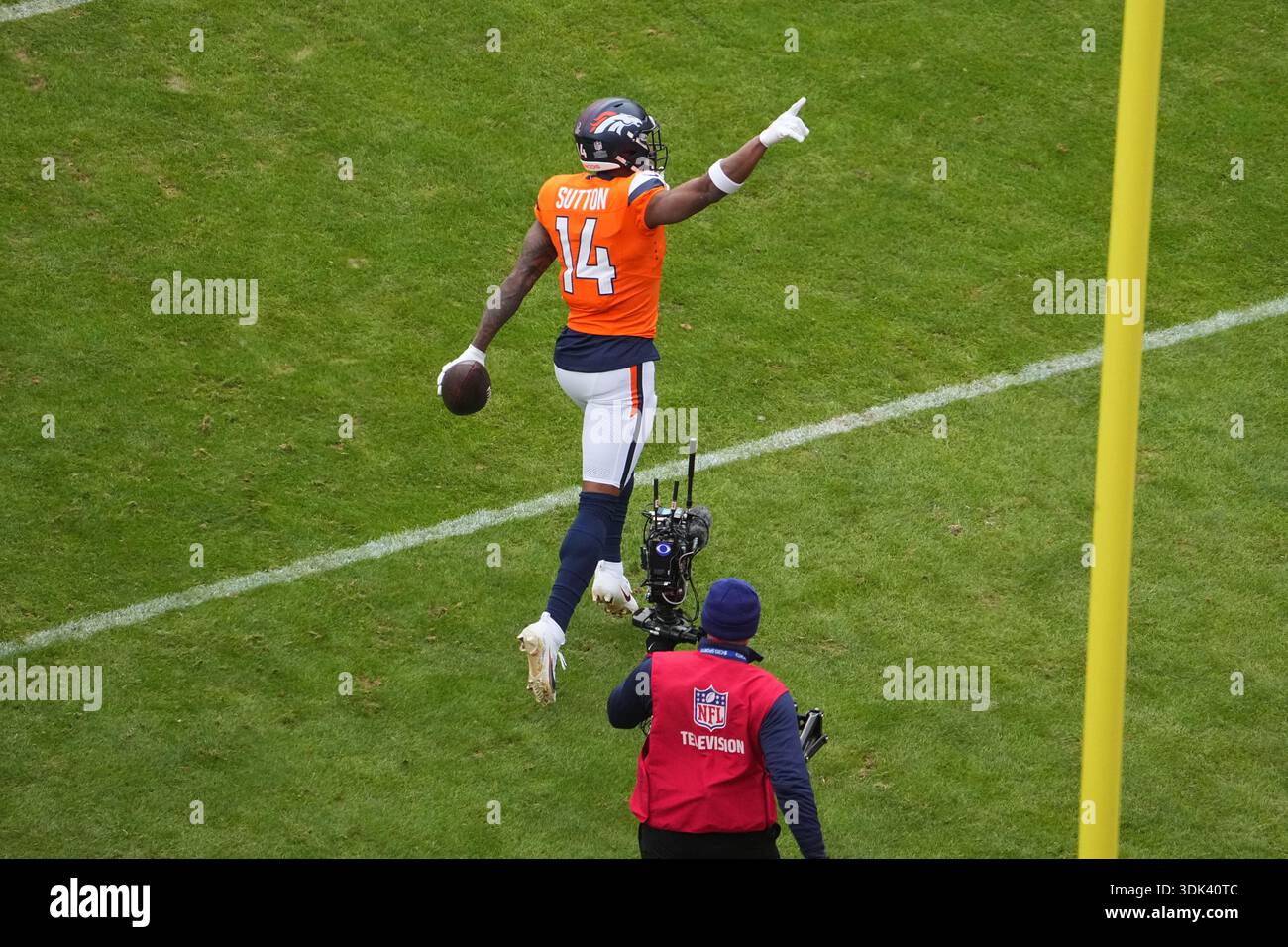 Denver Broncos wide receiver Courtland Sutton (14) celebrates a ...