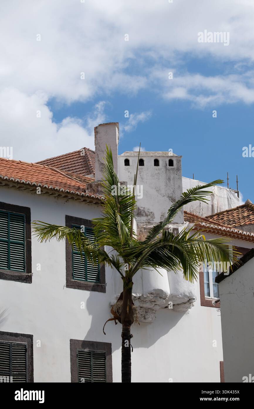 Square and alleys around the Corpo Santo Chapel in the old town ...