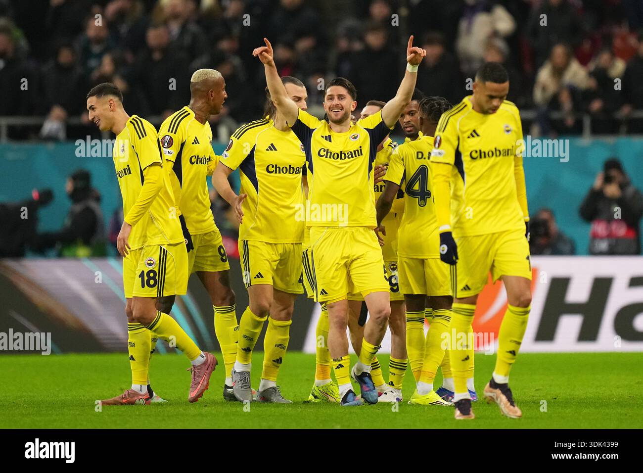 Fenerbahce's Ismail Yuksek celebrates after scoring his side's first ...