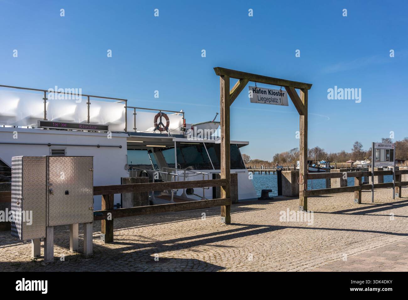 Hiddensee ferries hi-res stock photography and images - Alamy