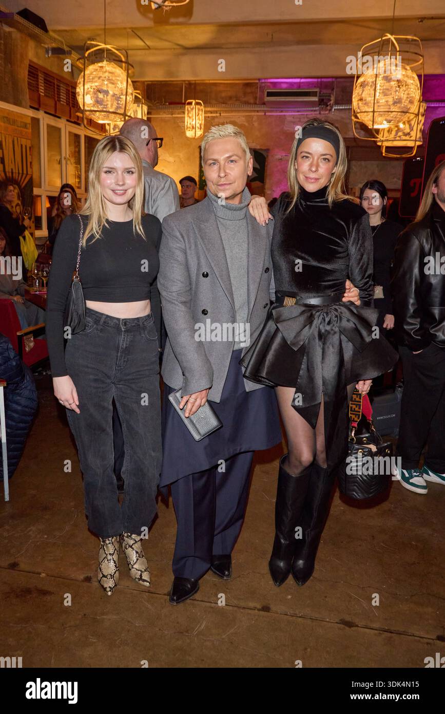 Eva Bloss, David Tomaszewski und Marina Hoermanseder - Lauch von ...