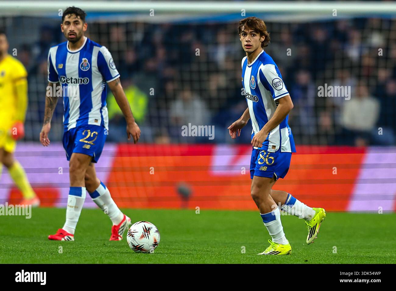 Dragon Stadium, Oporto, Portugal. 29 January, 2026. Pictured left to ...