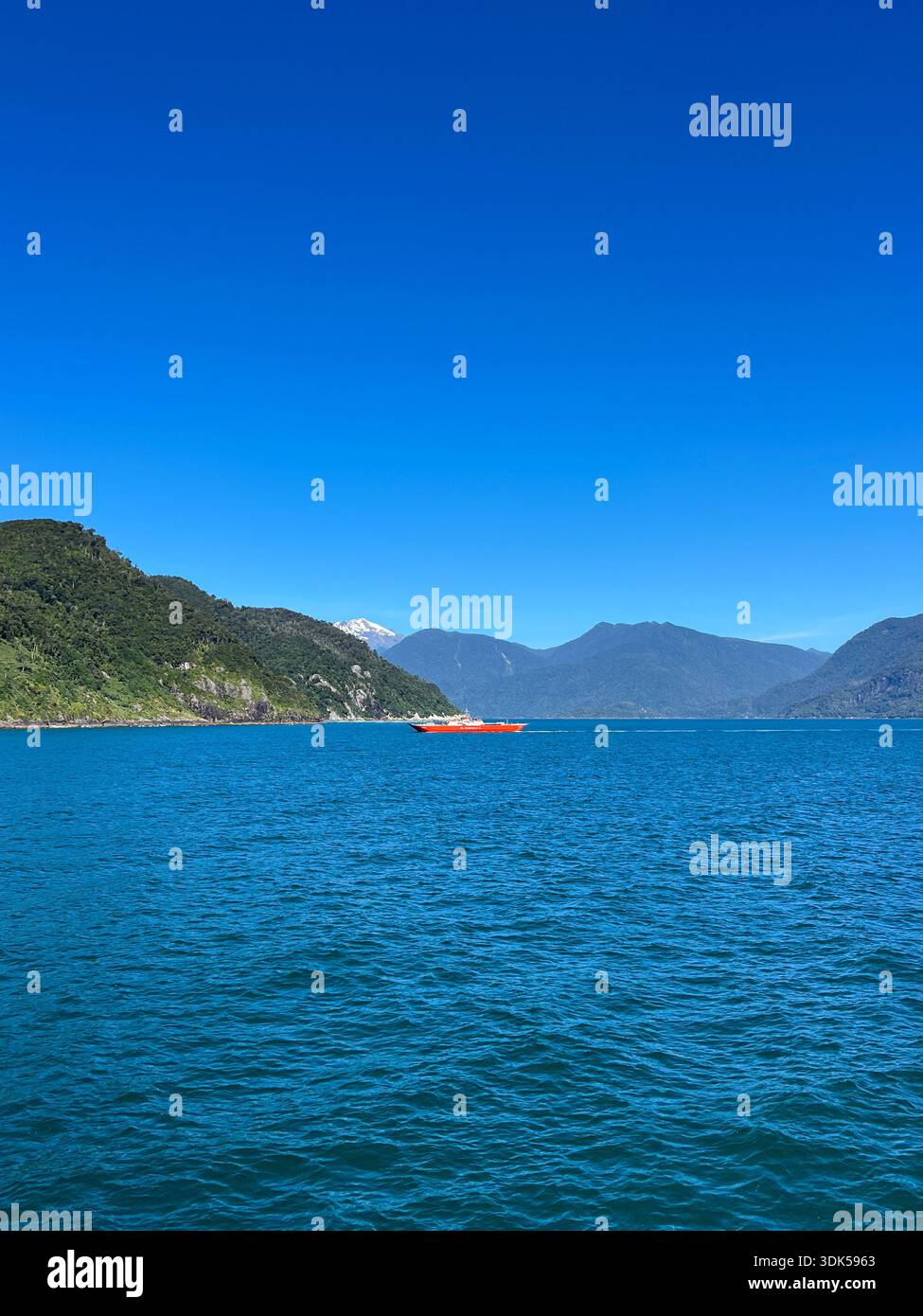 Ferry público hi-res stock photography and images - Alamy