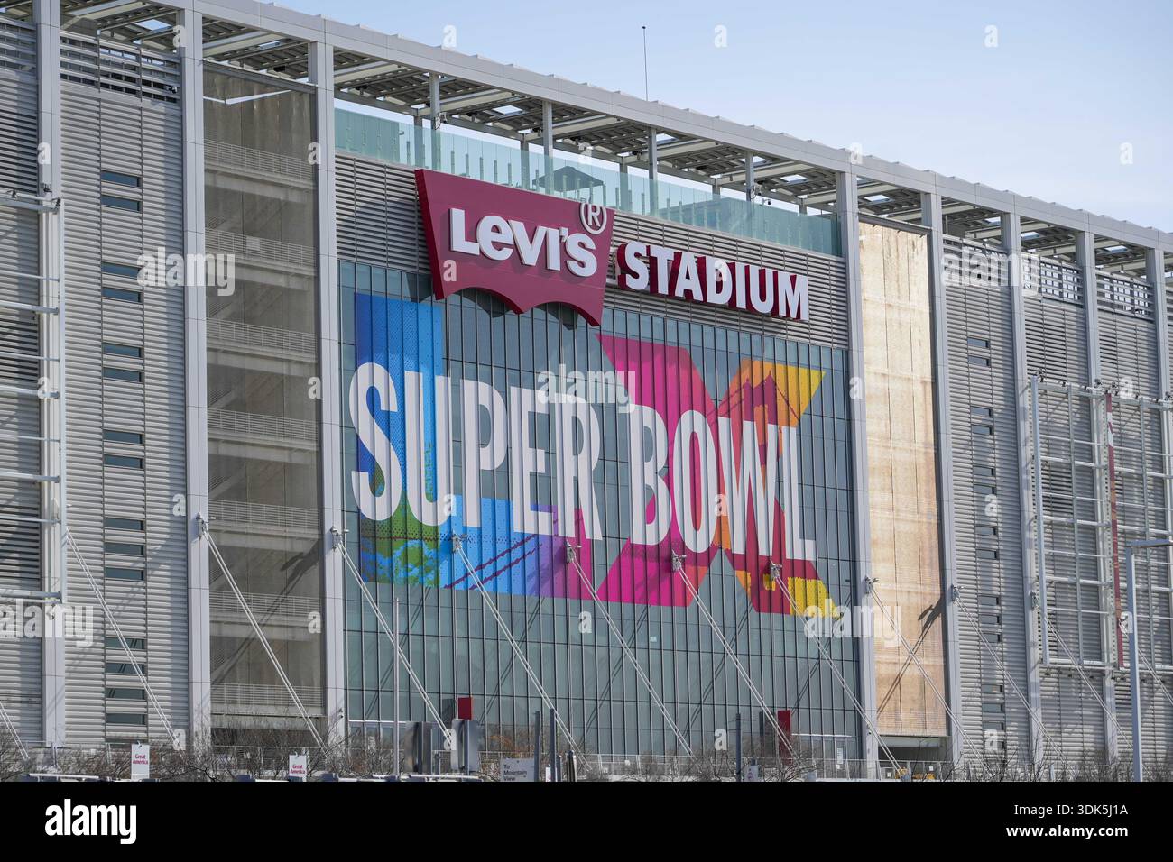 Super bowl lx stadium hi-res stock photography and images - Alamy