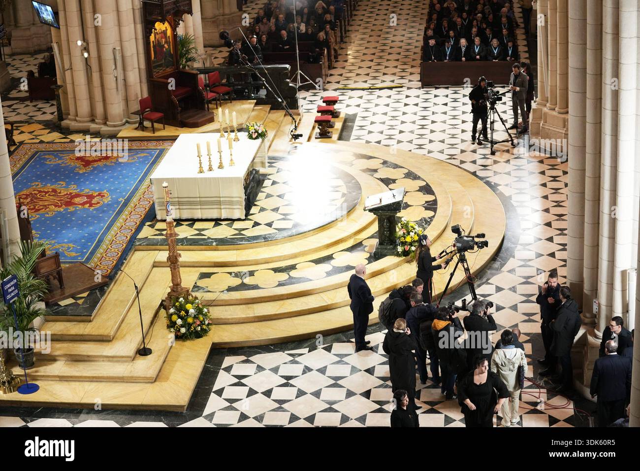 Isabel Diaz Ayuso and Jose Luis Martinez-Almeida attending funeral mass ...