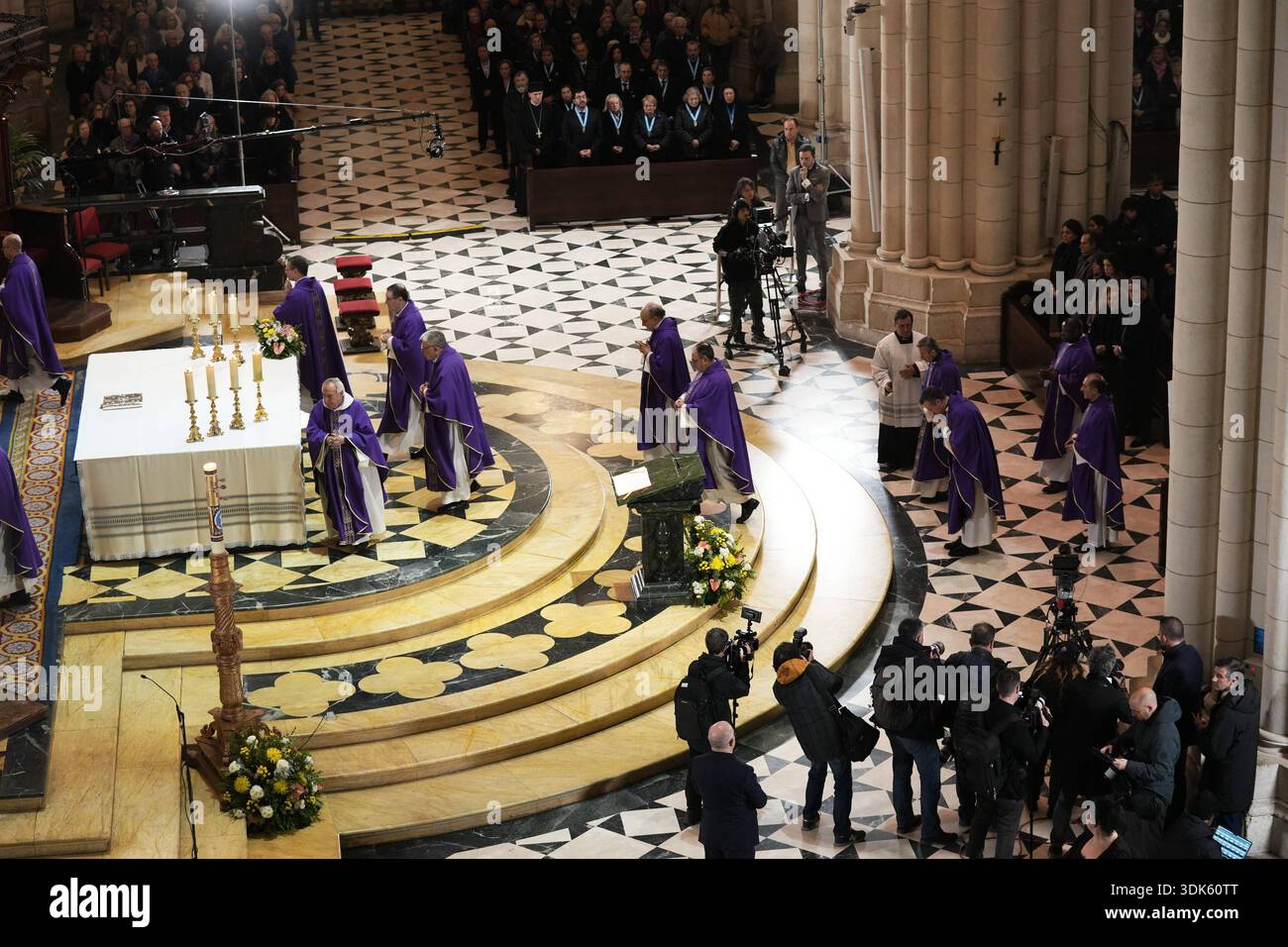 Isabel Diaz Ayuso and Jose Luis Martinez-Almeida attending funeral mass ...