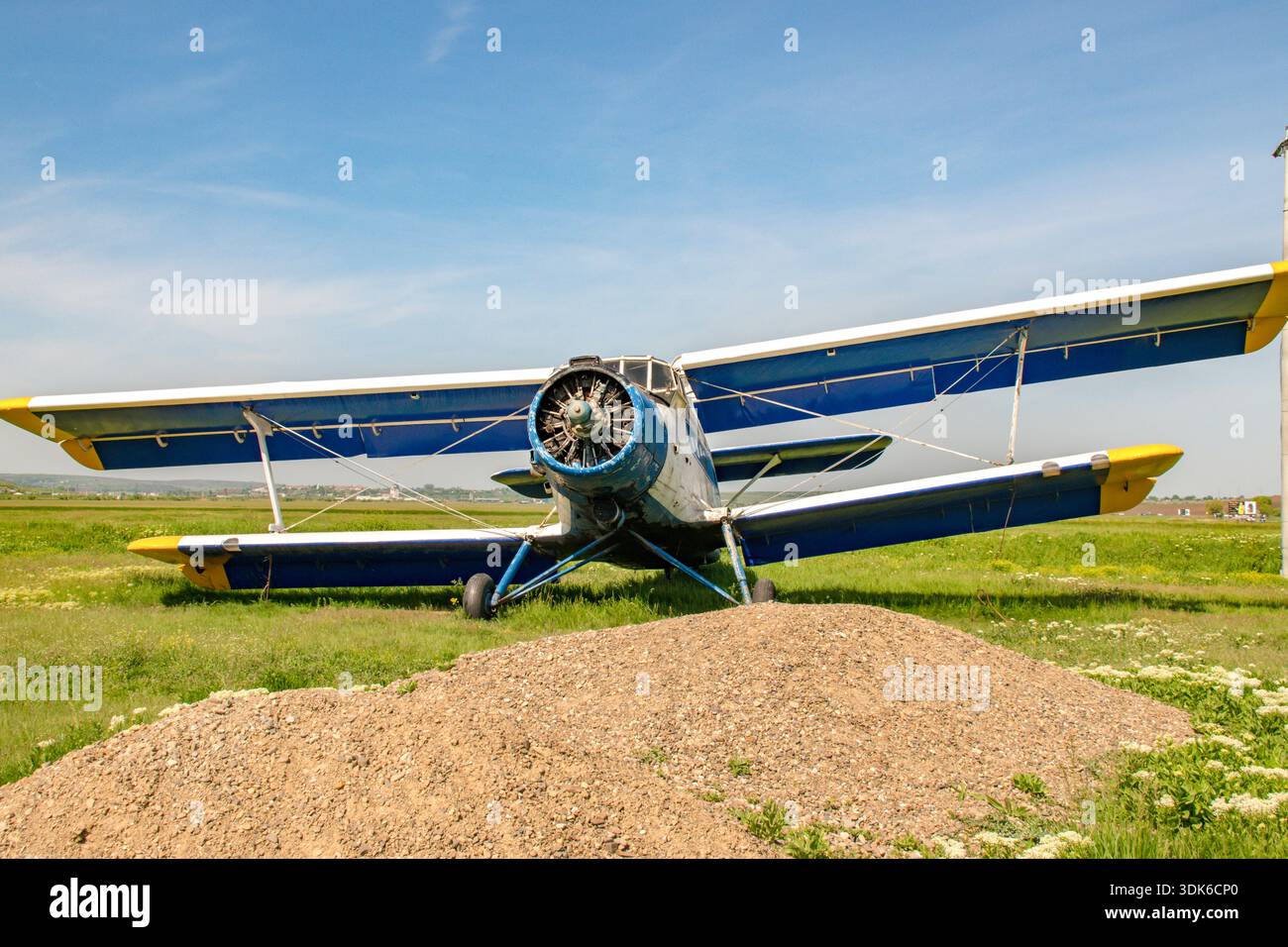 The Antonov An-2 (Annushka or Old Man) is the largest single-engine ...