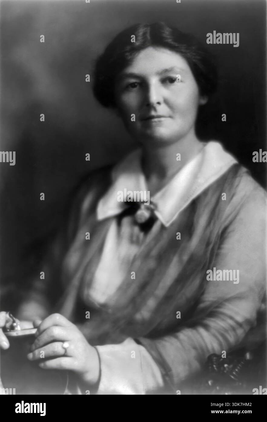 British labour party vintage 1900s hi-res stock photography and images ...