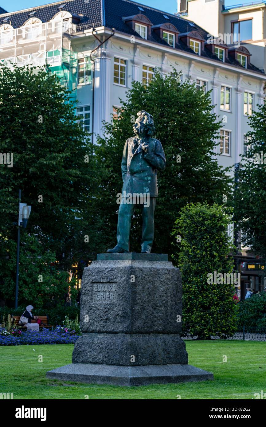Statue of Norwegian composer Edvard Grieg, in Edwards Griegs Plass ...