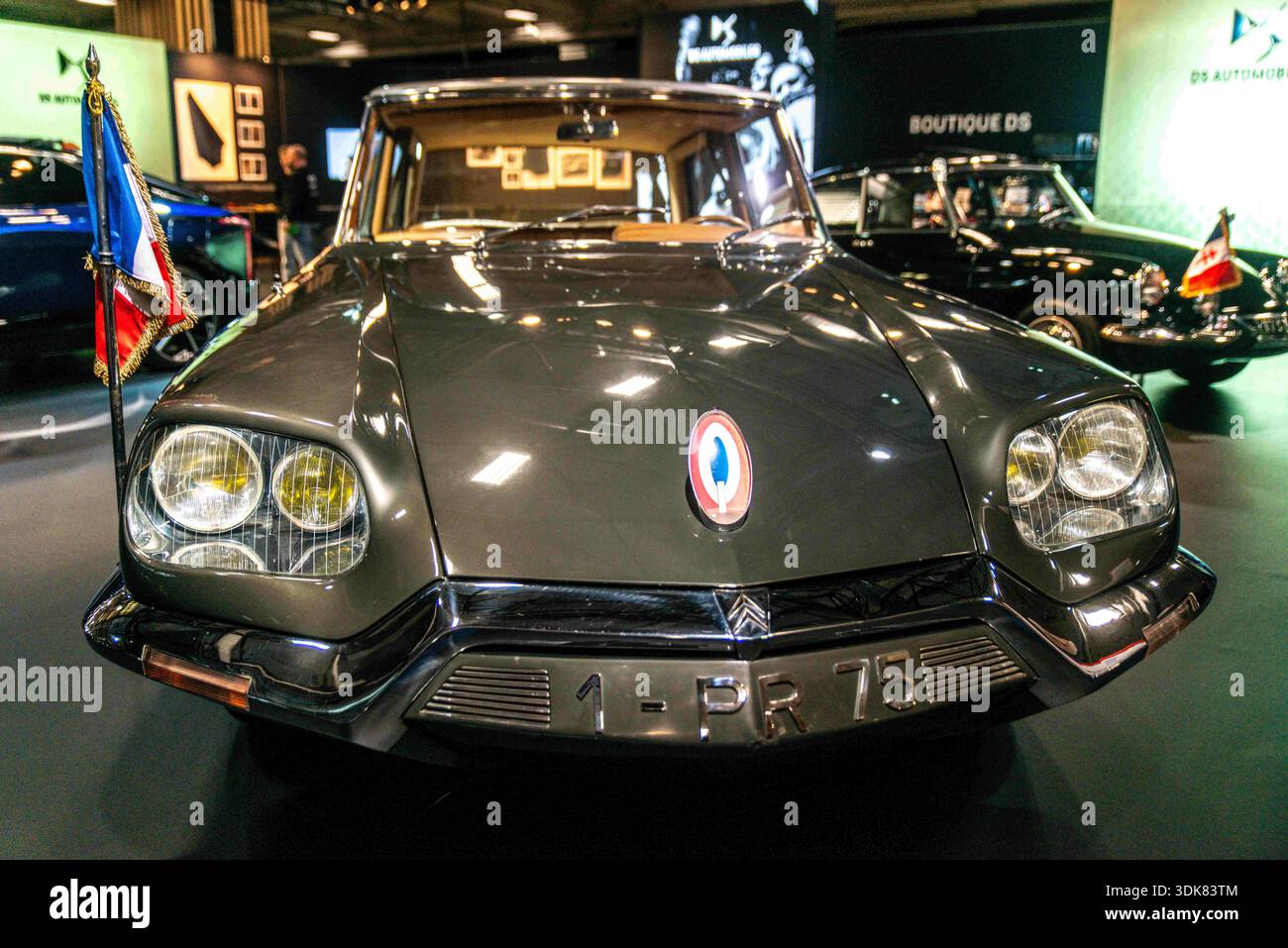 From General de Gaulle’s DS 21 to Emmanuel Macron’s DS No. 8, including ...