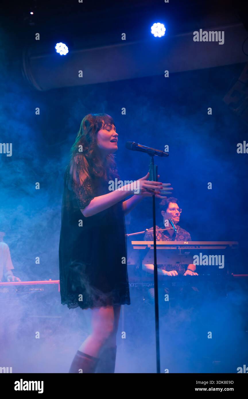 Tribute To Kate Bush At The Q-Factory At Amsterdam The Netherlands 29-1 ...