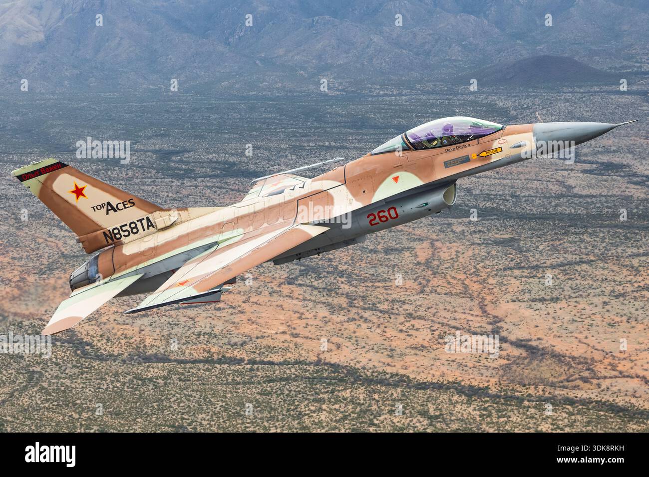 A Top Aces General Dynamics F-16A Netz flies in an air-to-air test ...