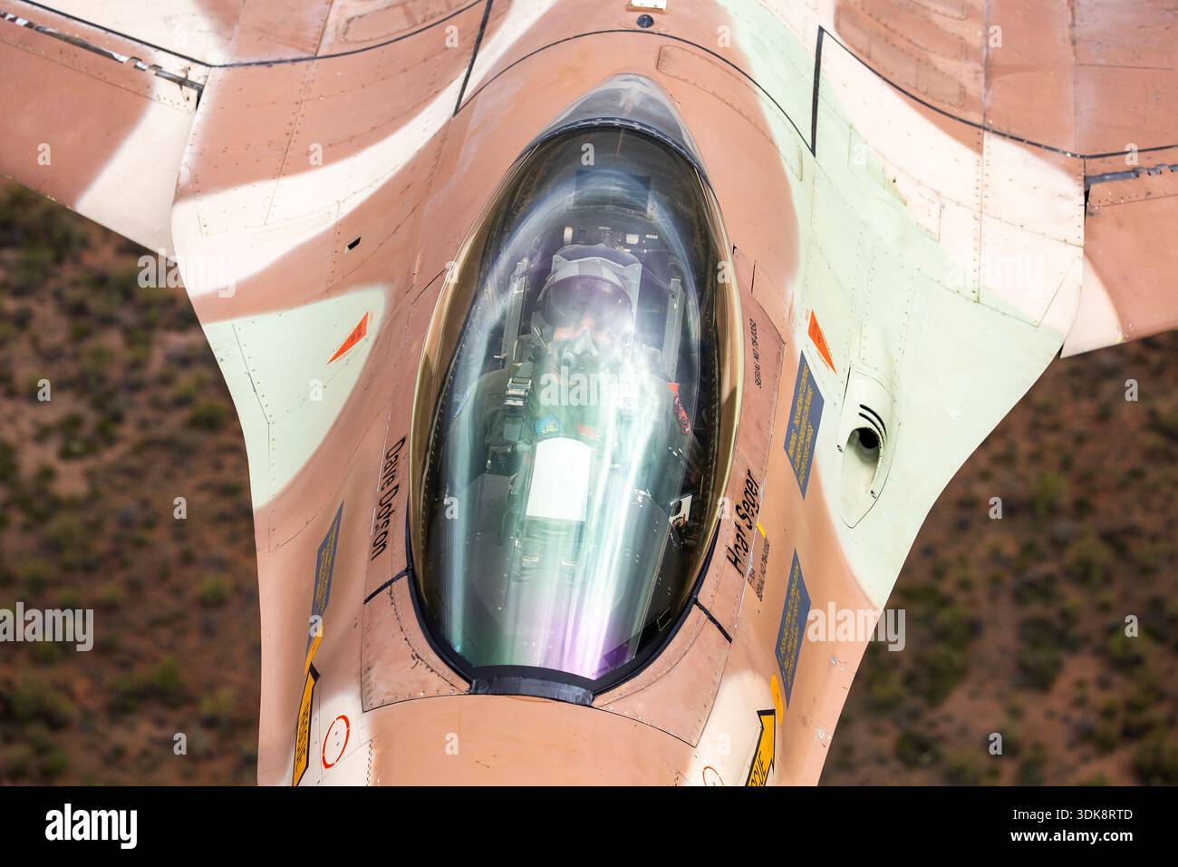 F 16 afterburner jet engine test hi-res stock photography and images ...