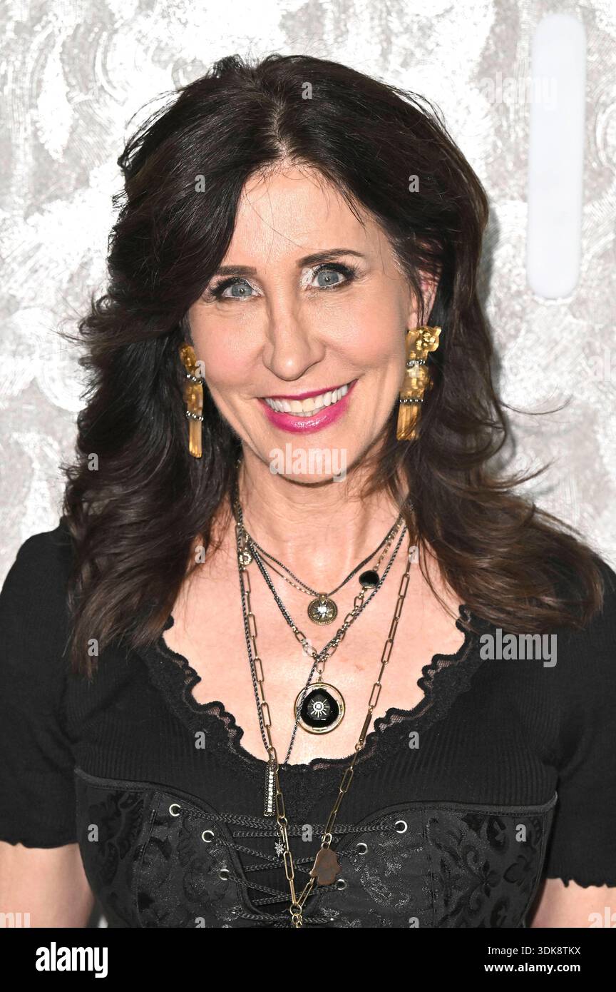 Lori Rischer bei der Warner Music Group Grammy Awards Party am Sunset ...