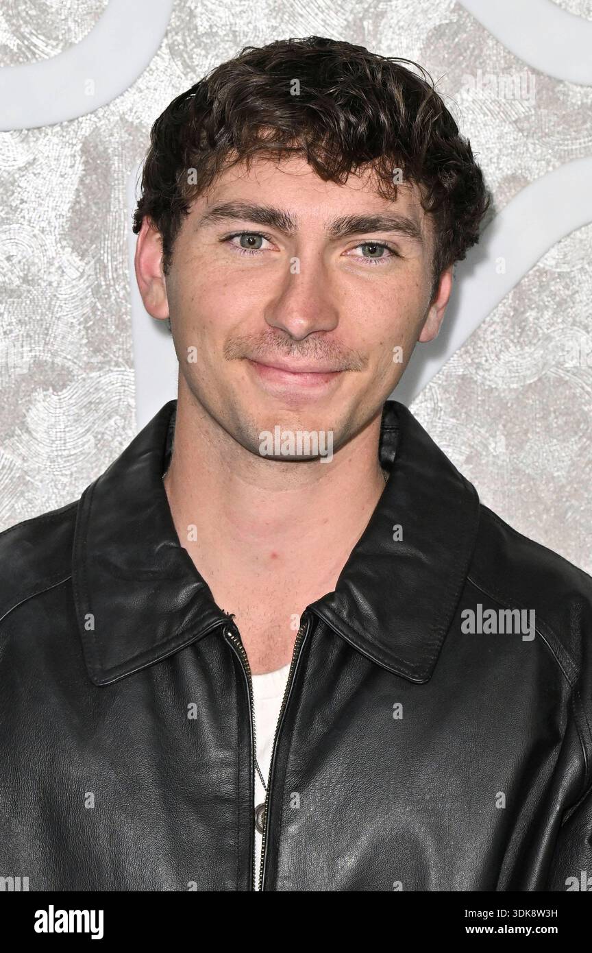 Michael Sanzone bei der Warner Music Group Grammy Awards Party am ...
