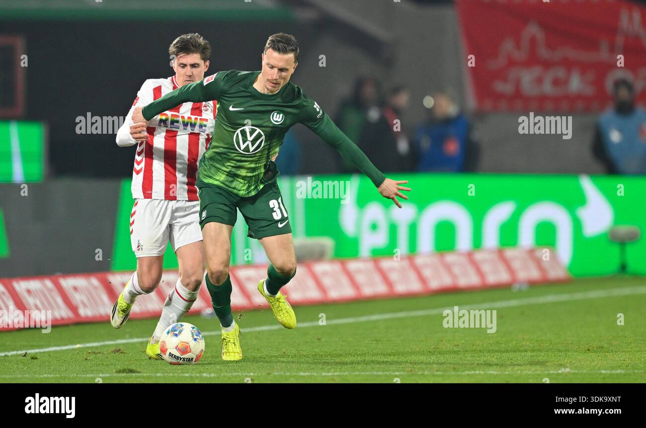 from left: Alessio Castro-Montes, Yannick Gerhardt (Wolfsburg) Cologne ...