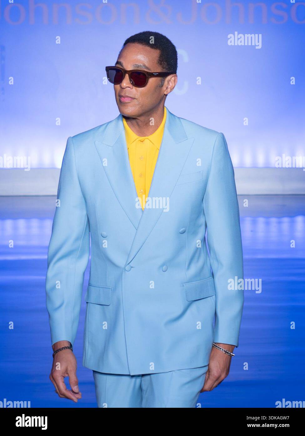 Don Lemon walks The Blue Jacket Show for Zero Prostate Cancer at Lavan ...