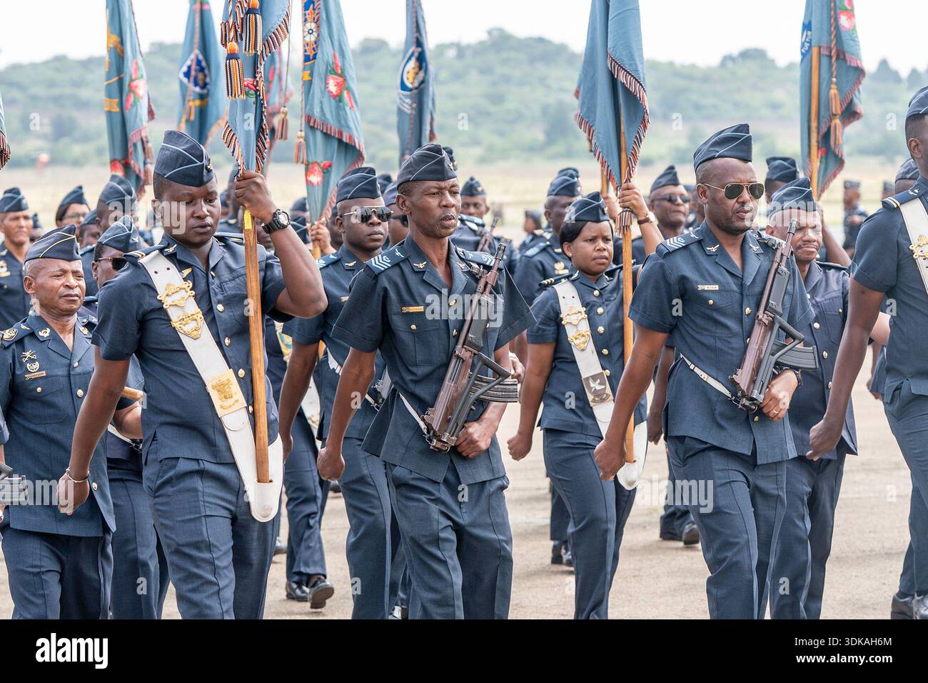 (260131) -- PRETORIA, Jan. 31, 2026 (Xinhua) -- South African Air Force ...