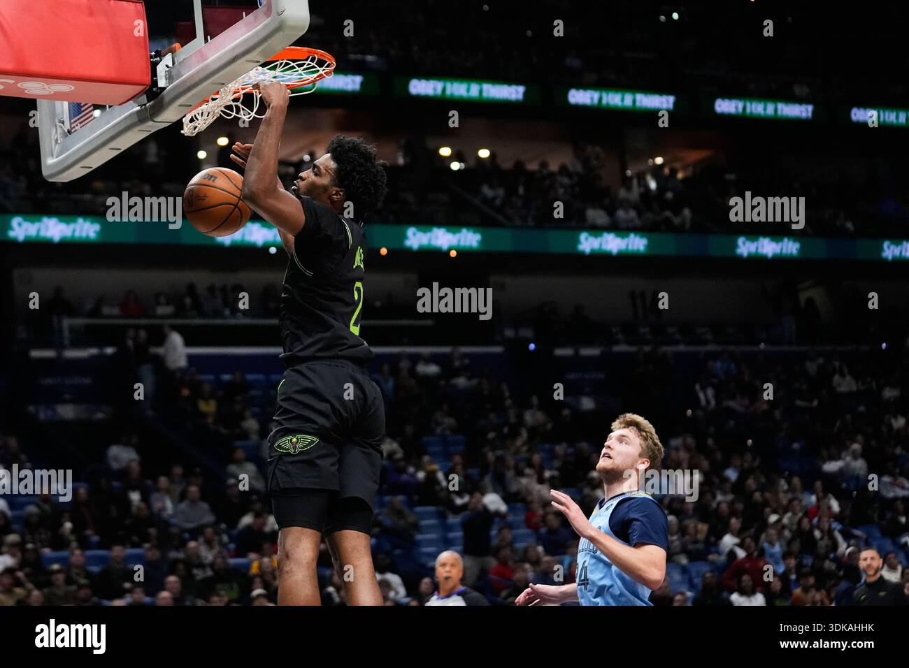 New Orleans Pelicans center Derik Queen slam dunks over Memphis ...