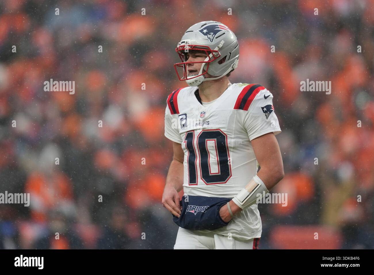 New England Patriots quarterback Drake Maye walks on the field during ...