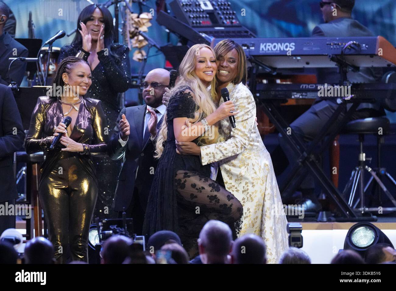 Chante Moore, from left, Jermaine Dupri, Mariah Carey, and Billy Porter ...