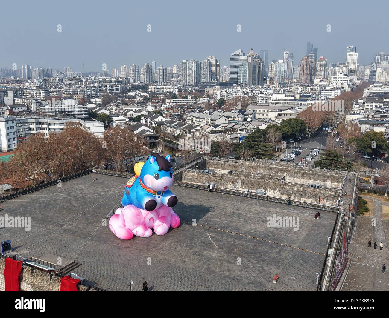 A 16-meter-tall cute blue horse statue carrying a treasure appears at ...
