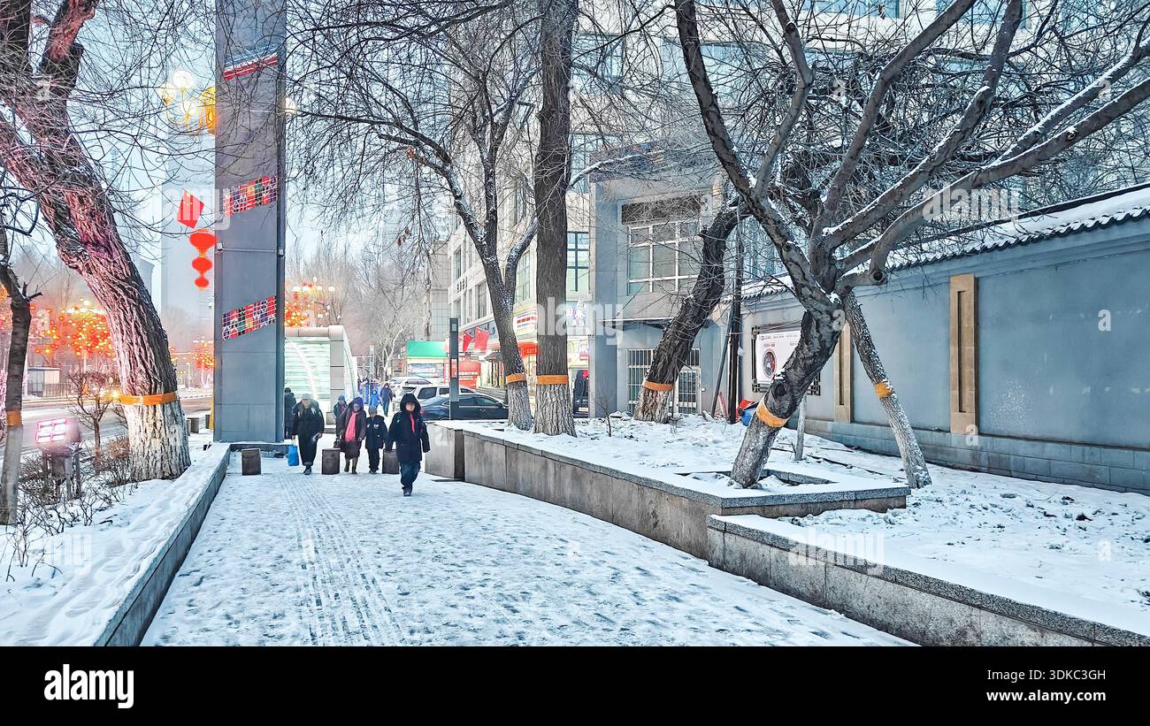 The snow-covered streets in Urumqi City, northwest China's Xinjiang ...