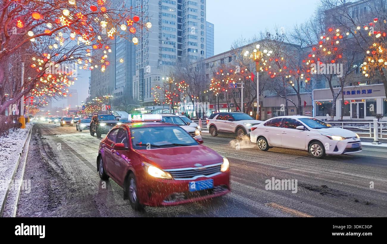 The snow-covered streets in Urumqi City, northwest China's Xinjiang ...