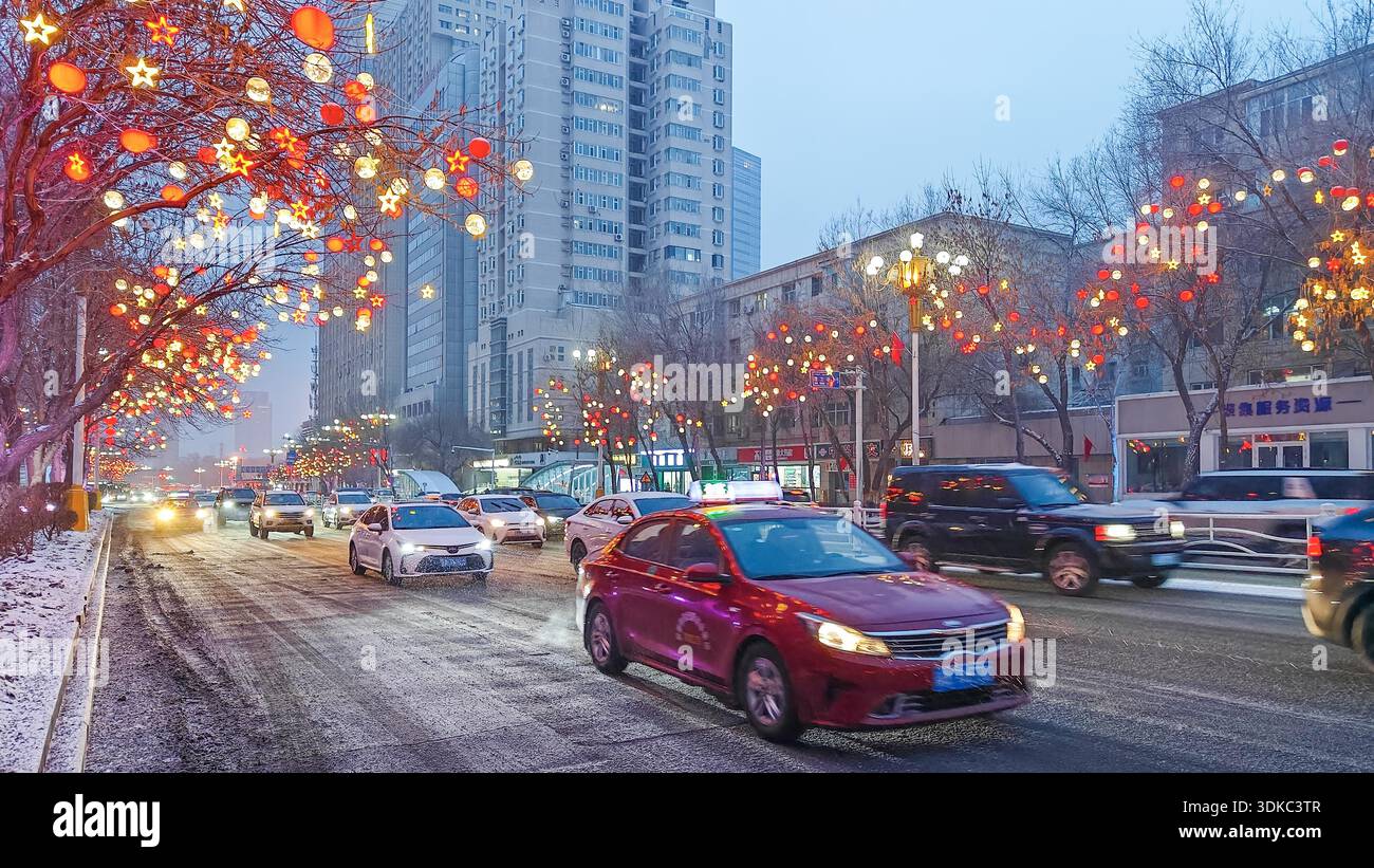 The snow-covered streets in Urumqi City, northwest China's Xinjiang ...