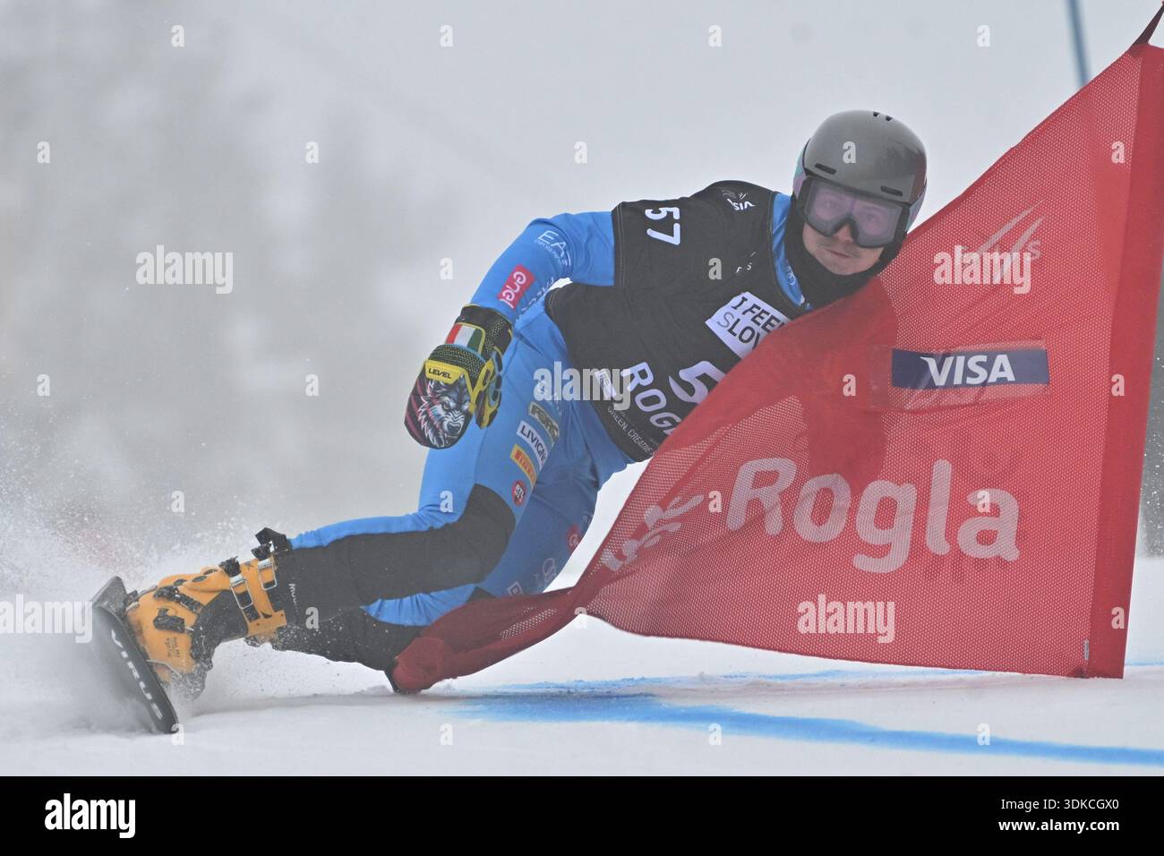 Mens alpine snowboard hi-res stock photography and images - Alamy