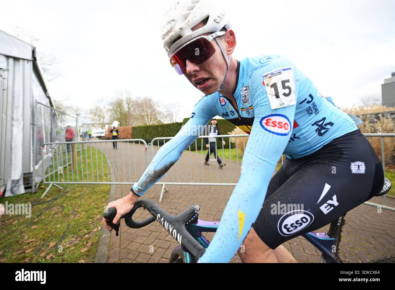 Belgian Aaron Dockx celebrates after winning the U23 men race at the ...
