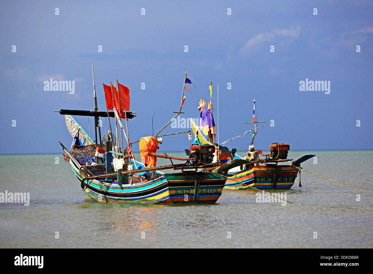 A Kolae boat is a traditional fishing boat used in the lower southern ...