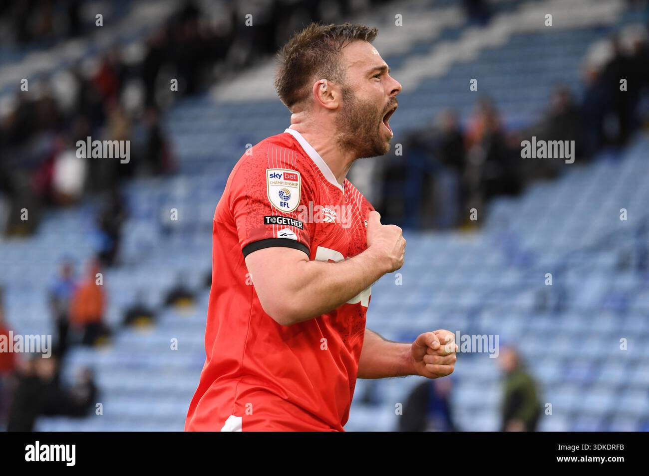 Leicester, England. 31st Jan 2026. Matty Godden celebrates after the ...