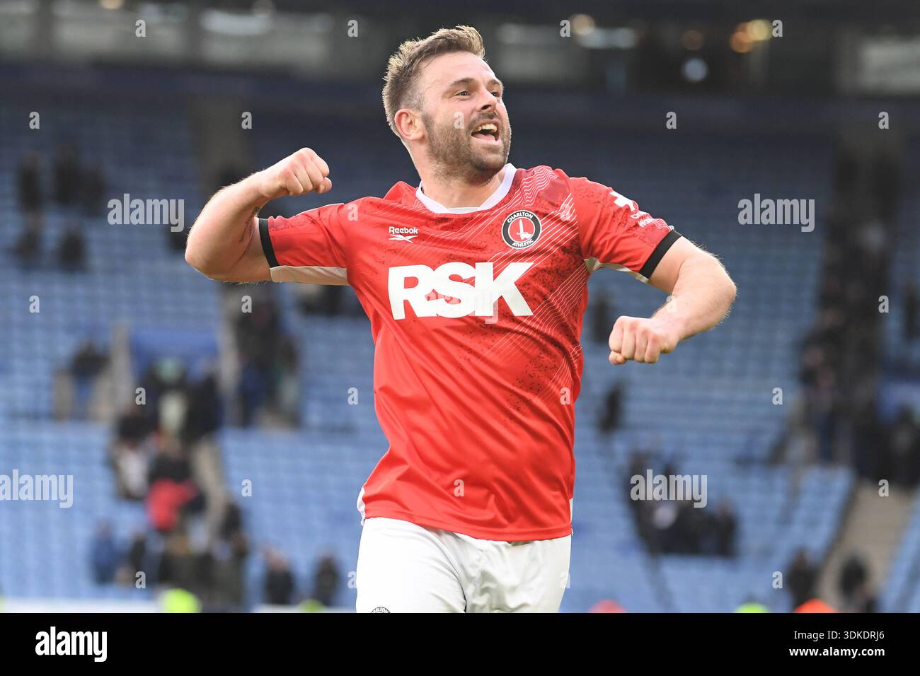 Leicester, England. 31st Jan 2026. Matty Godden celebrates after the ...