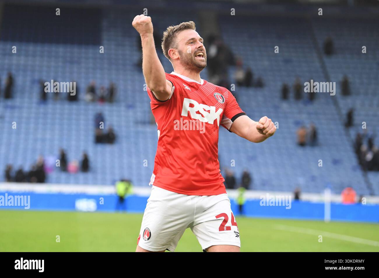 Leicester, England. 31st Jan 2026. Matty Godden celebrates after the ...
