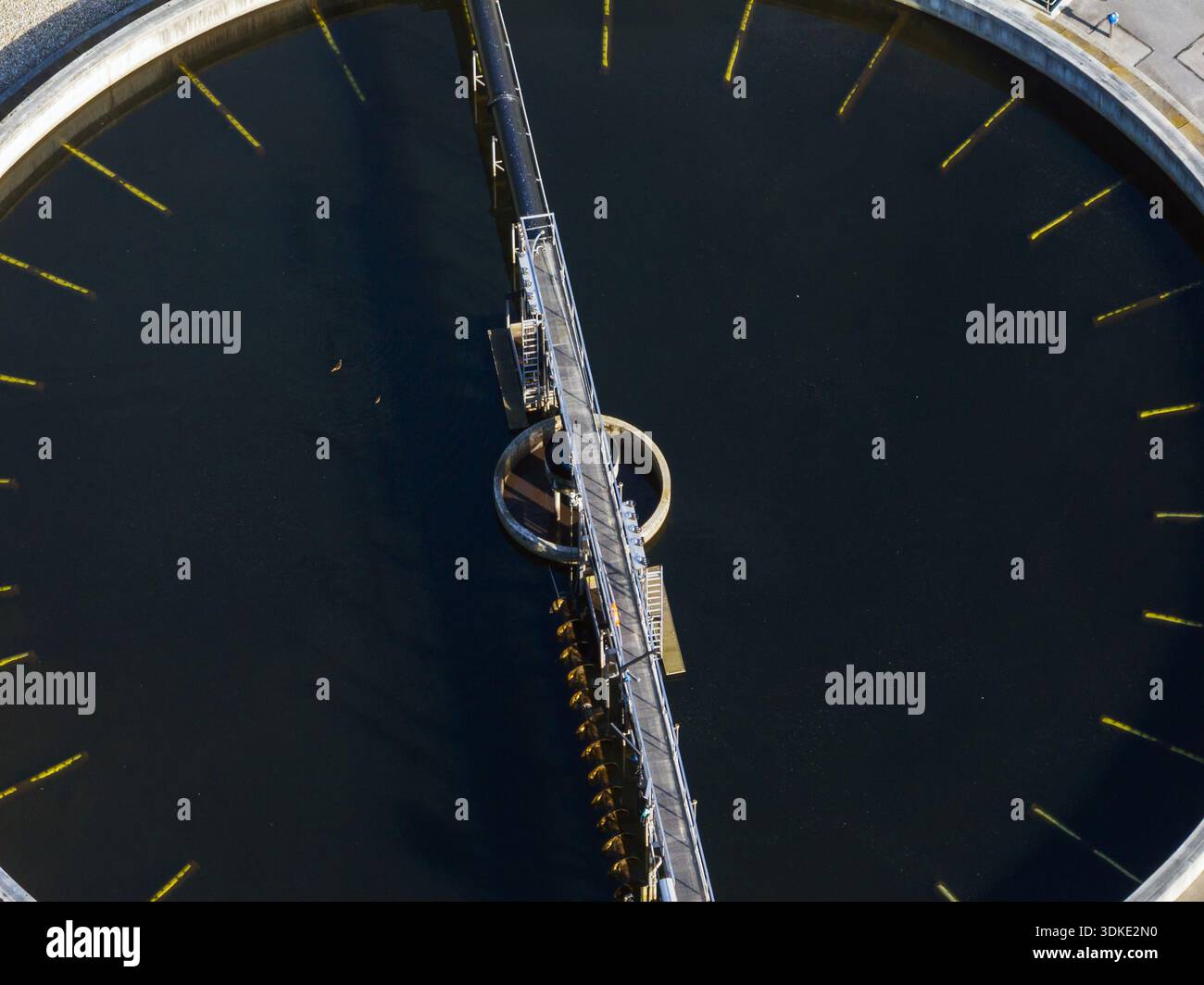 Large circular tanks hi-res stock photography and images - Alamy