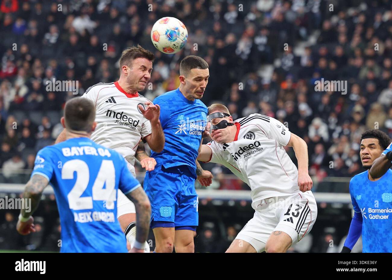 from left: Mario Götze, Alejandro Grimaldo (Leverkusen), Rasmus ...