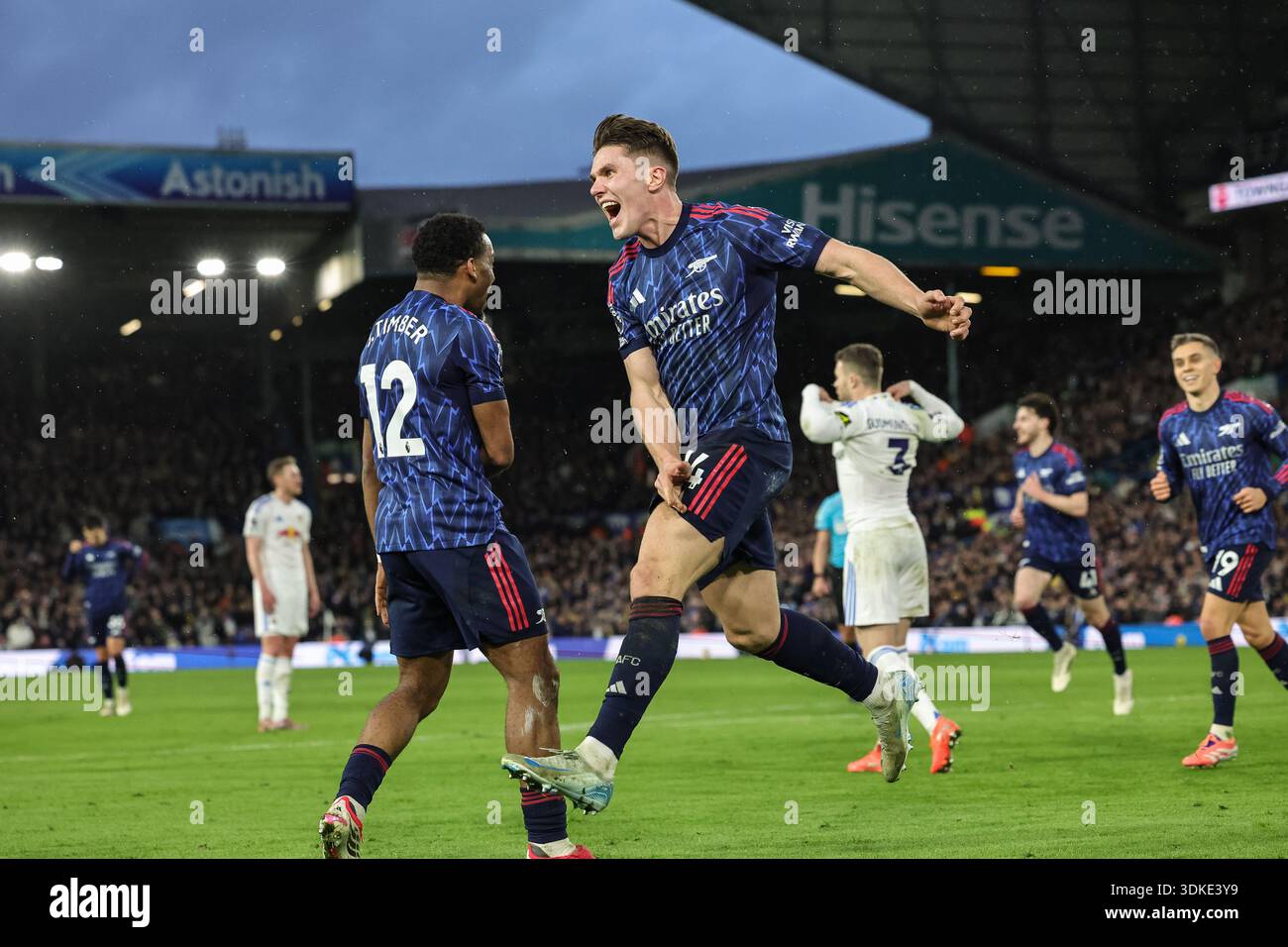 Viktor Gyokeres of Arsenal celebrates his goal to make it 0-3 during ...