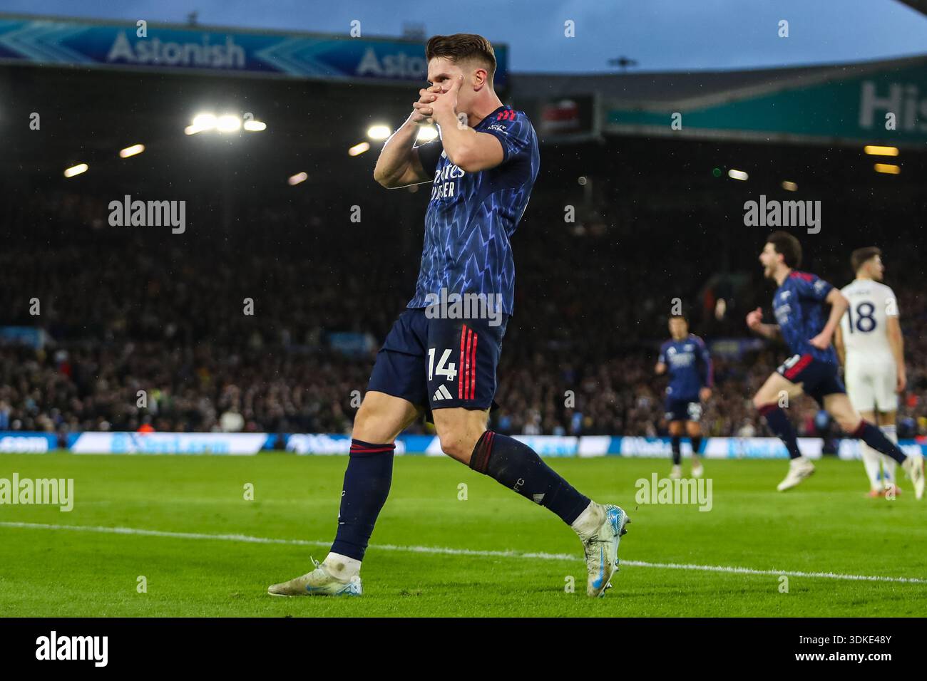 Viktor Gyökeres Of Arsenal scores a GOAL 0-3 and celebrates during the ...