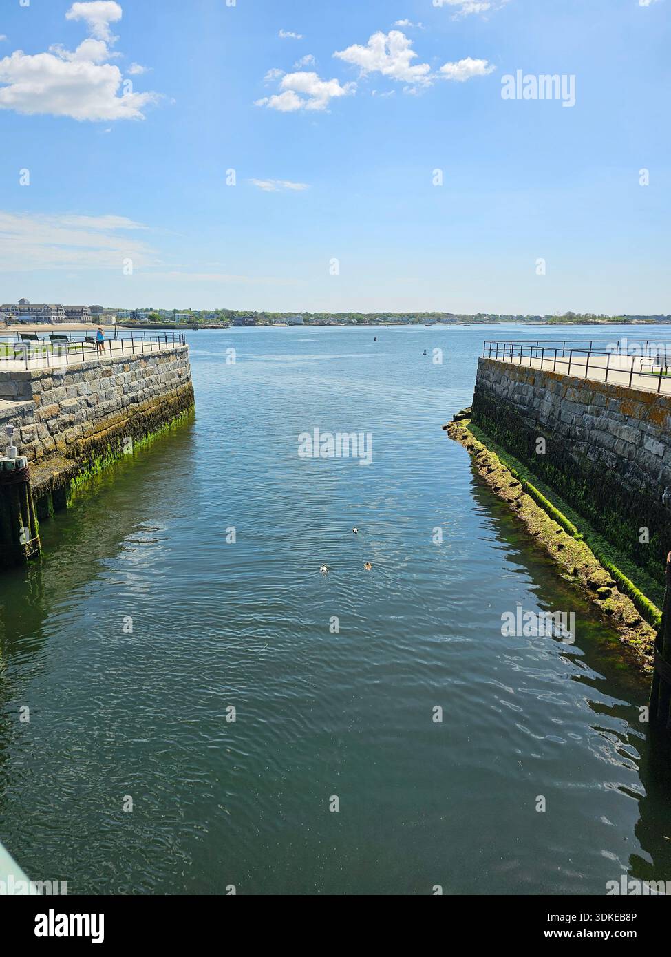 Oceanside sunny day hi-res stock photography and images - Alamy